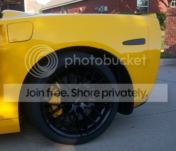Z06 Anybody with a millenium yellow Z06 paint their calipers to match ...