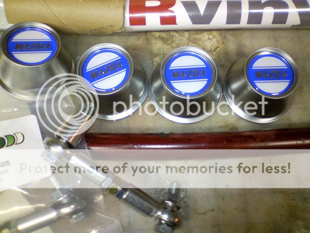 Generic Center Caps | ClubRoadster.net